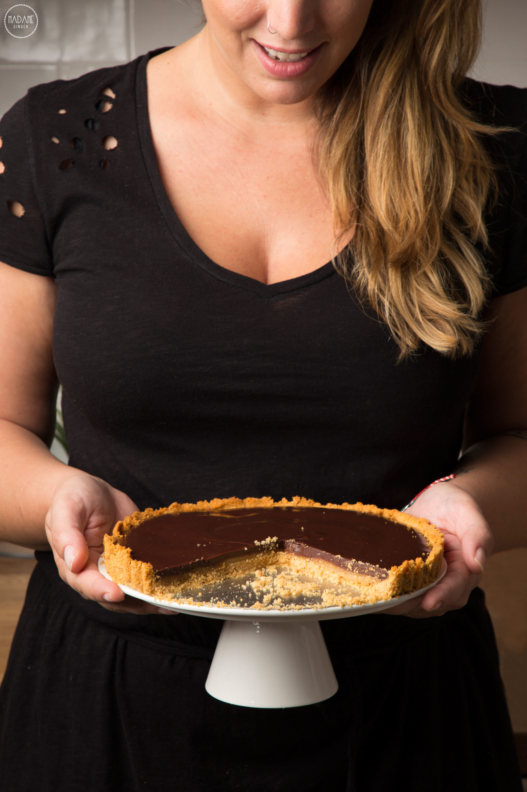 Τάρτα σοκολάτας με φυστικοβούτυρο και καραμέλα - madameginger.com