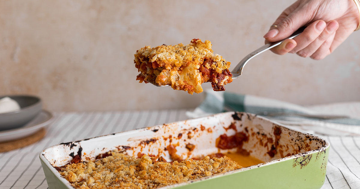 Κοκκινιστό & τυρένιο κουνουπίδι στον φούρνο