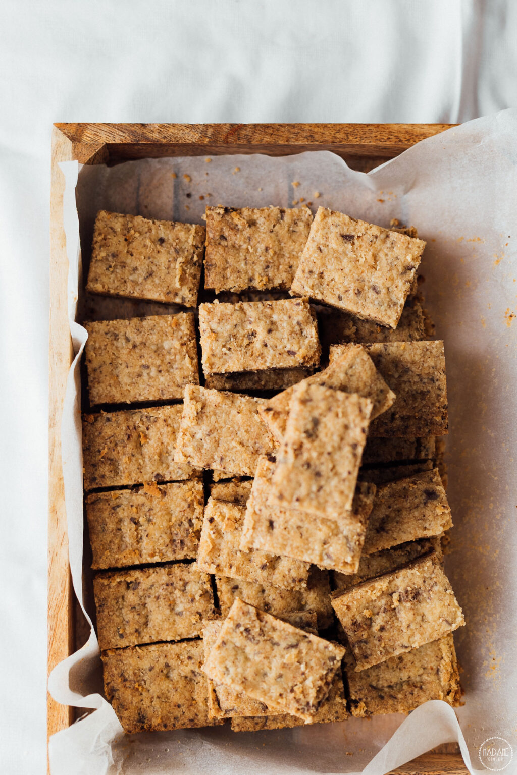 Μπισκότα shortbread με κομματάκια σοκολάτας, με λάδι αντί για βούτυρο